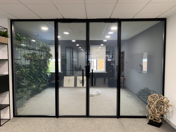 What are smart glass and smart film? | LT Smart Group- IoT | Robotics and Automation | Priviglaze